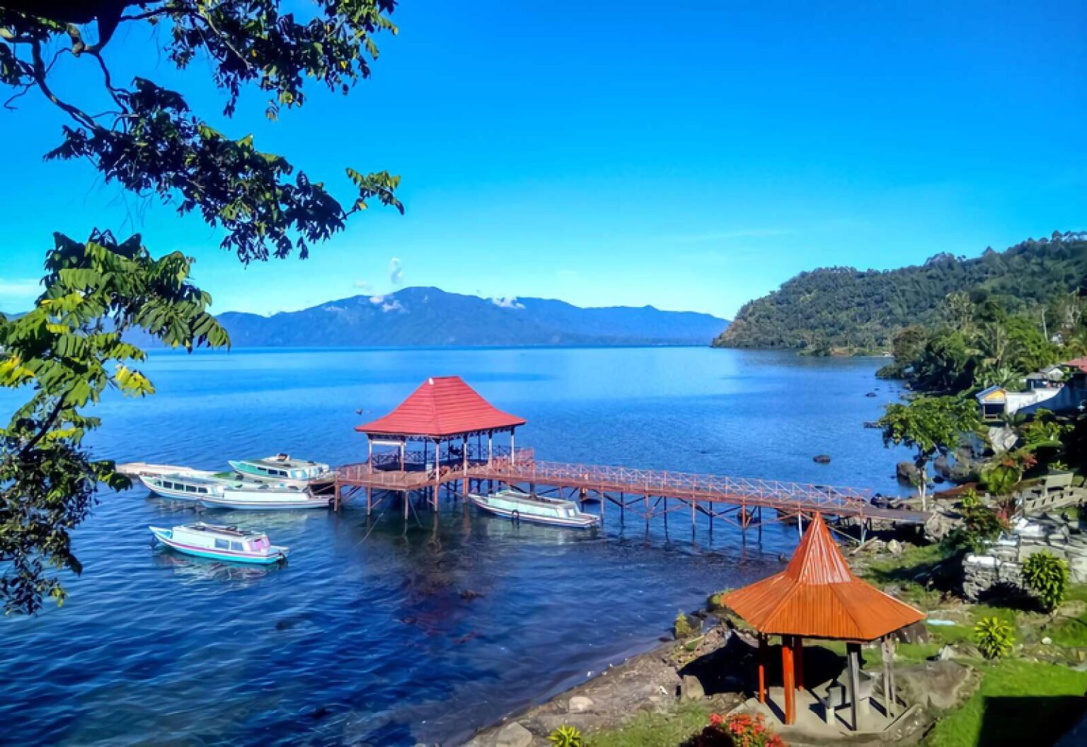 Wisata Alam Danau Ranau: Destinasi Tersembunyi di Perbatasan Sumatra ...